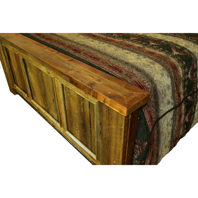 Rustic Lodge Cabin Bed | Four Corner Furniture | Bozeman MT